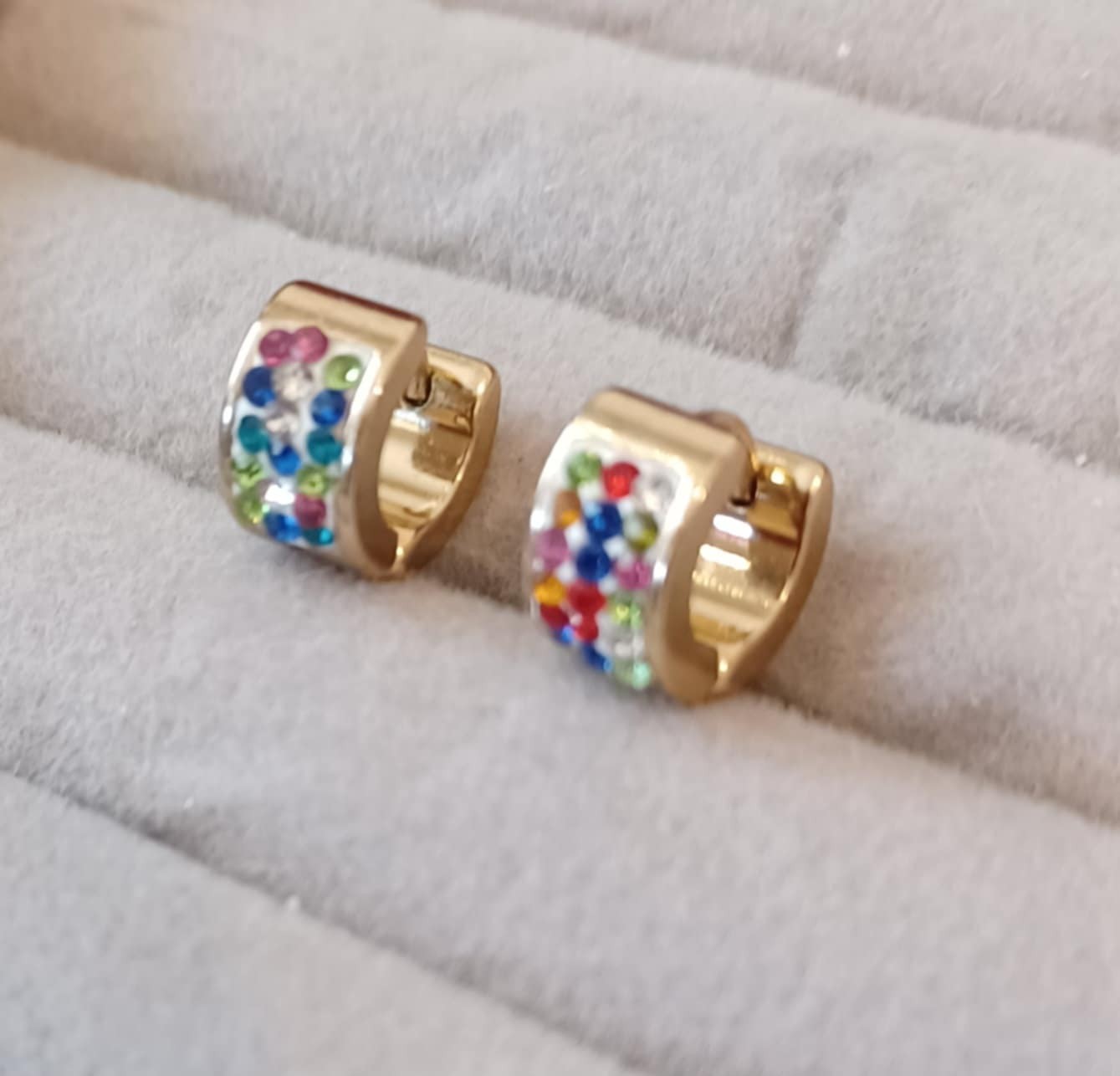 Cercei pietricele colorate - Bijunico Magazin Bijuterii